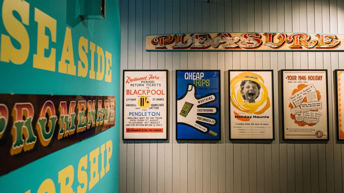 Signs of the Seaside: Coastal Lettering and Typography
